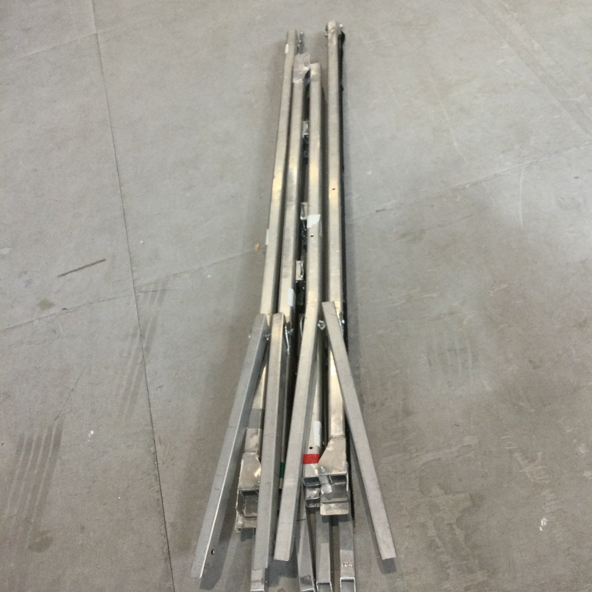 Support en aluminium rétractable | Écoscéno